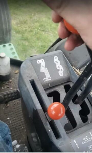 John Deere 4440 Tractor – (JD 4440) – FarmerDB