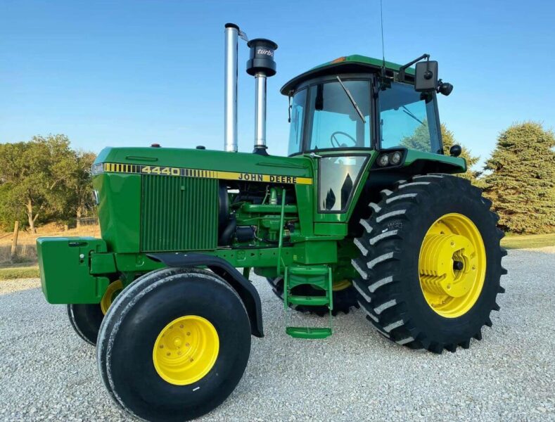 John Deere 4440 Tractor – (JD 4440) – FarmerDB